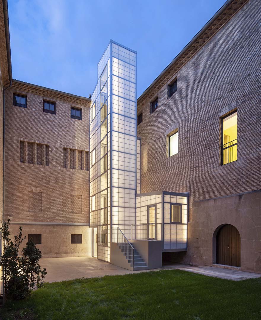 High-Performance Translucent Building Systems & Panels | Kalwall